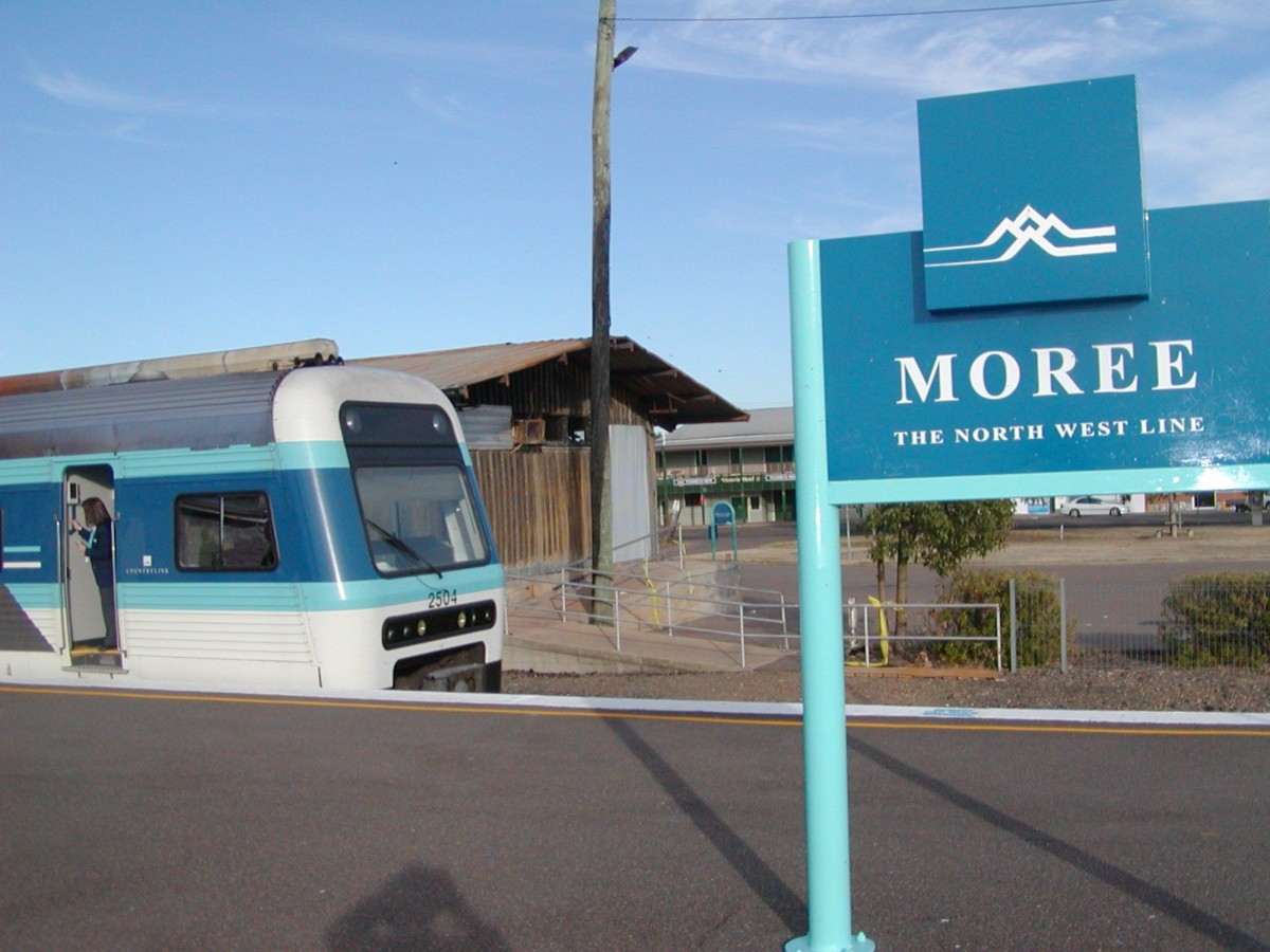 Brisbane or Gold Coast to Moree to soak in the artesian spa baths ...